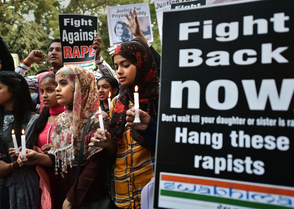 priyanka reddy rape case protest in Hyderabad Shadnagar police station ...